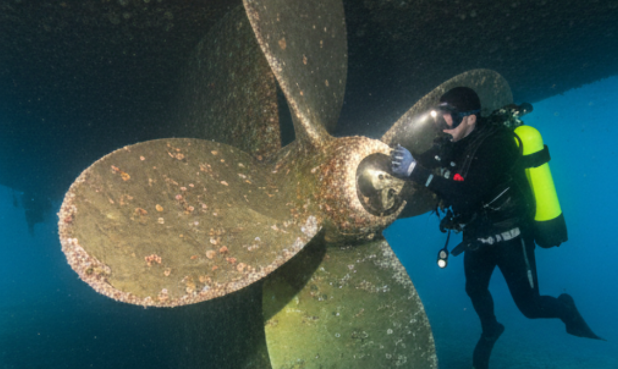 Expert Ship Hull Cleaning in Libreville: 7 Proven Benefits